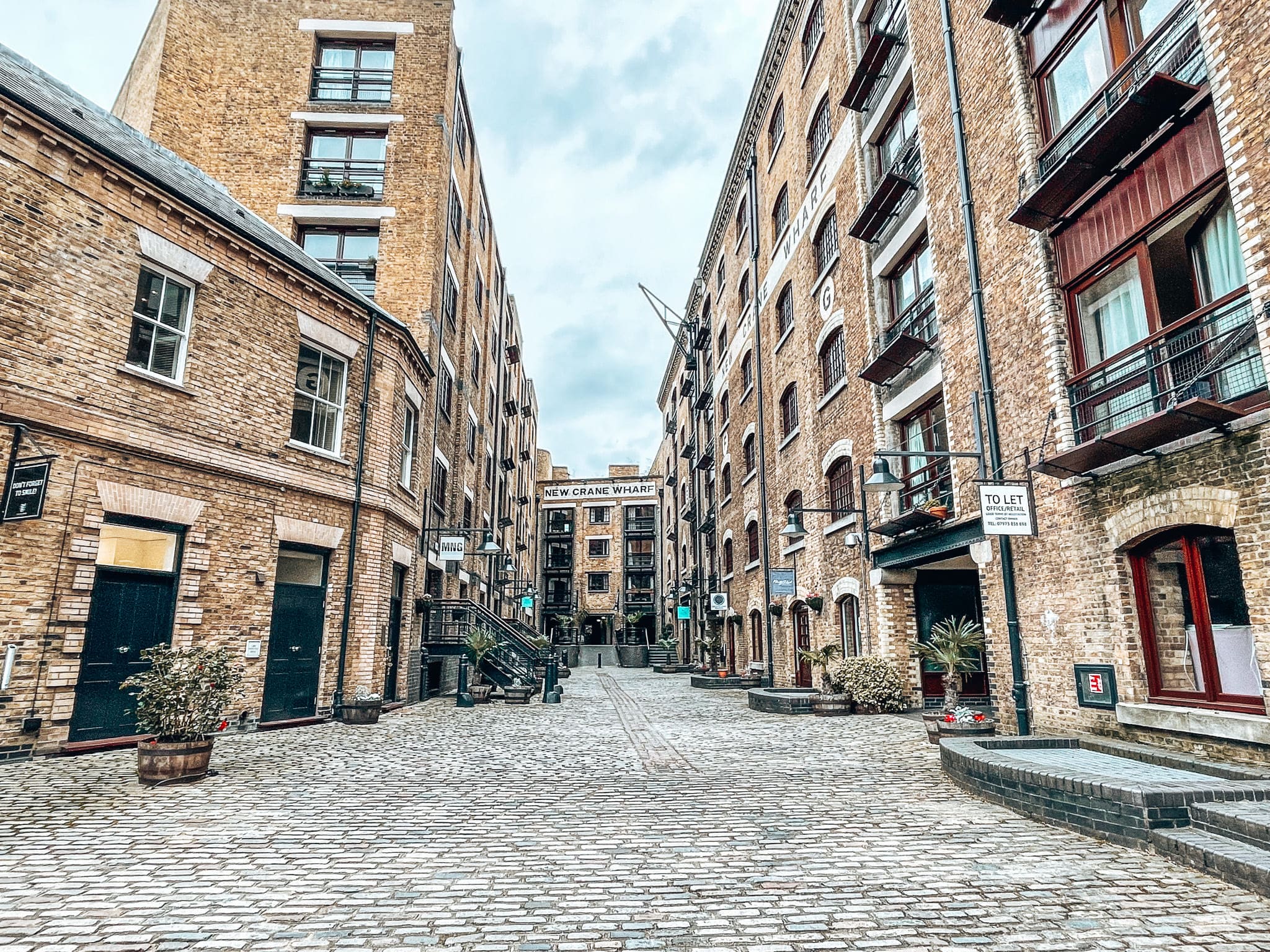 The Ultimate Local's Wapping Guide: Best Things to do - Travel and Squeak